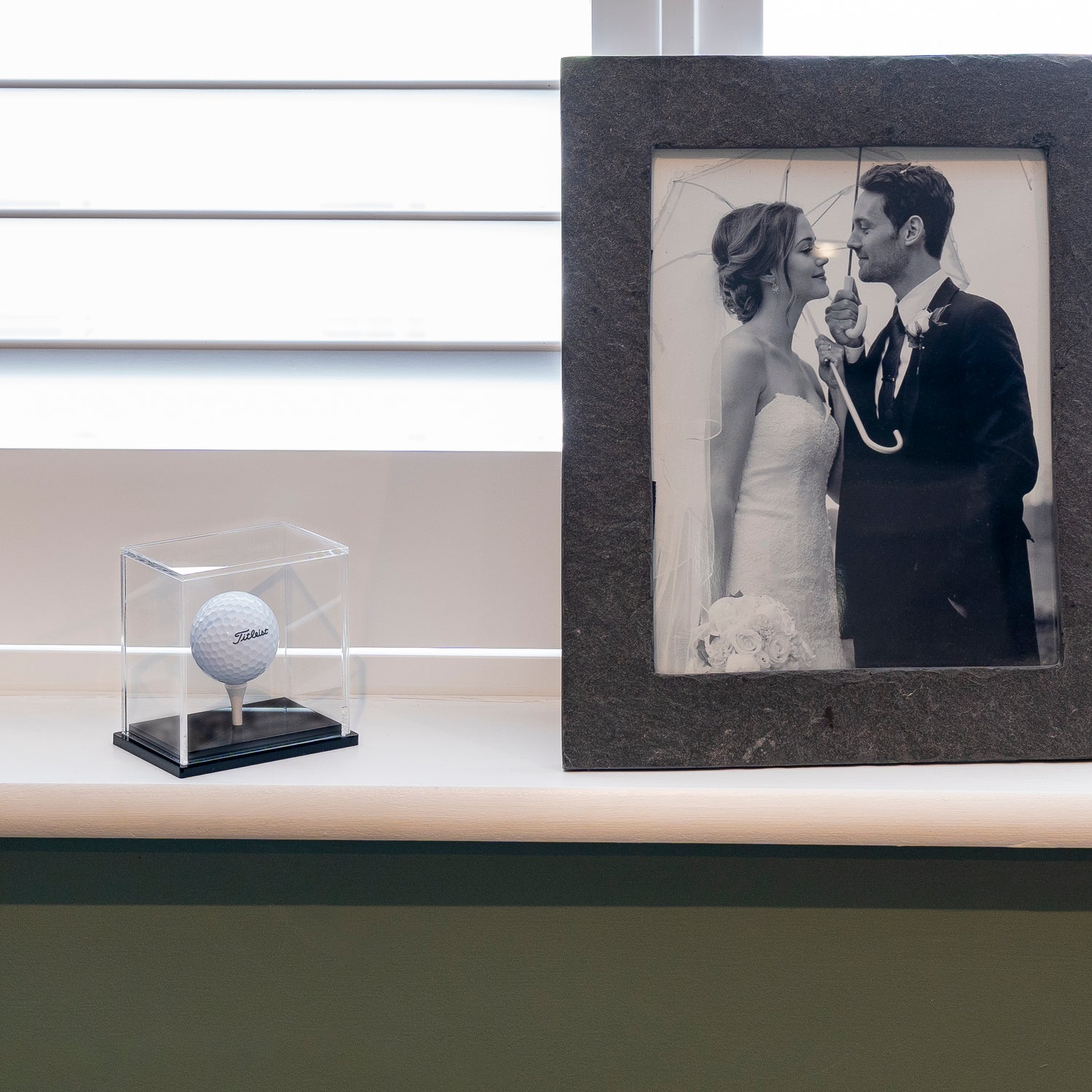 The Icon Edition Golf Ball Display Case – Display Champ